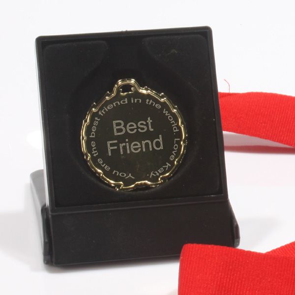 Best Friend Medal | The Gift Experience